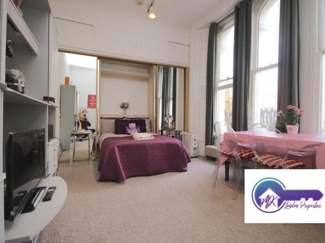 Apartment at Kensington Gardens Square, City of Westminster