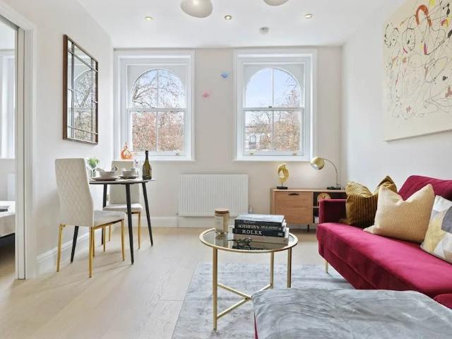 Apartment at Kensington Gardens Square, City of Westminster