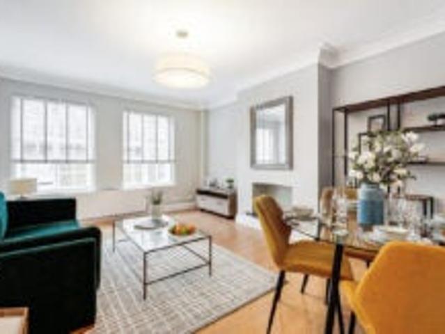 Apartment at Kensington High Street, Greater London