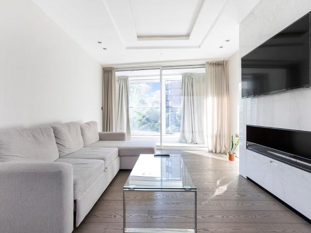 Apartment at Kensington High Street, Greater London