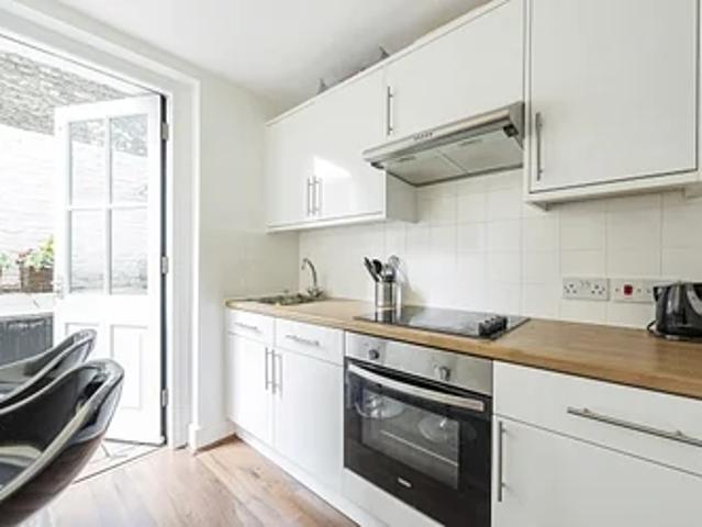 Apartment at Kensington Park Road, Greater London