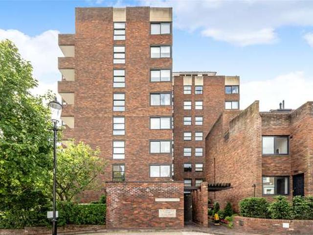Apartment at Kensington Place, Greater London