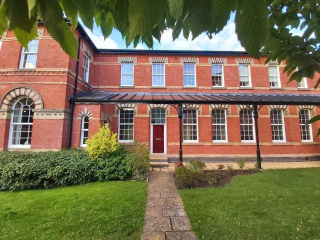 Apartment at Kensington Square, Macclesfield