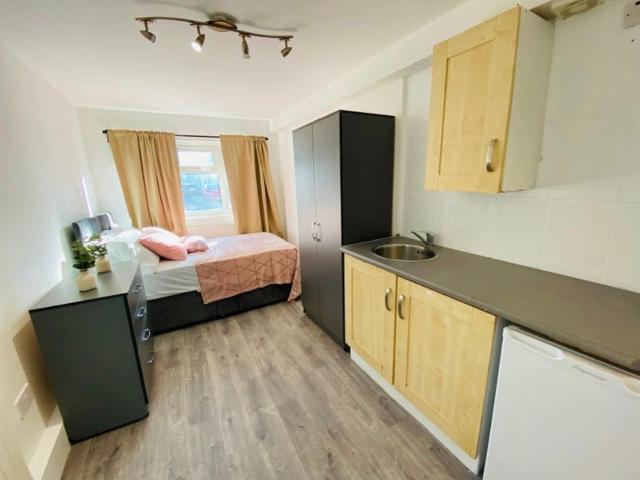 Apartment at Kent Close, Greater London