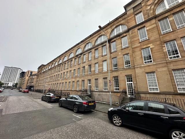 Apartment at Kent Road, Glasgow