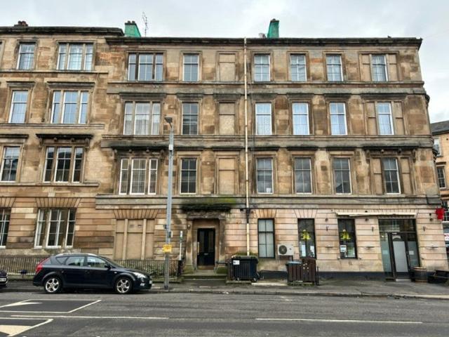 Apartment at Kent Road, Glasgow