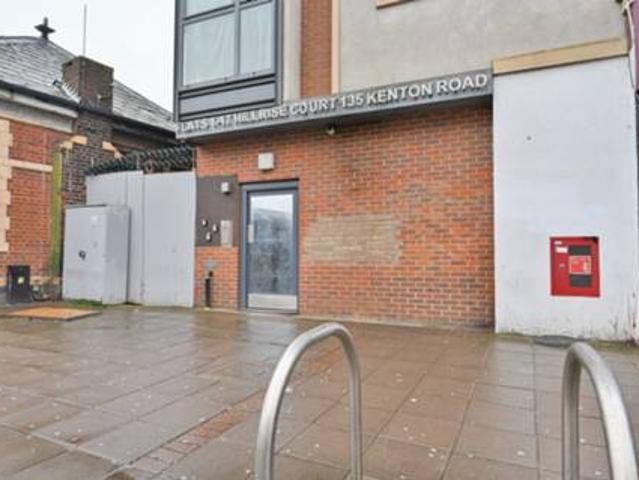 Apartment at Kenton Road, Greater London
