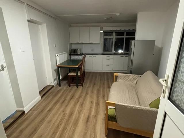 Apartment at Kenton Road, Greater London