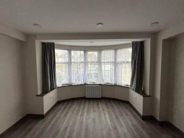 Apartment at Kenton Road, Greater London