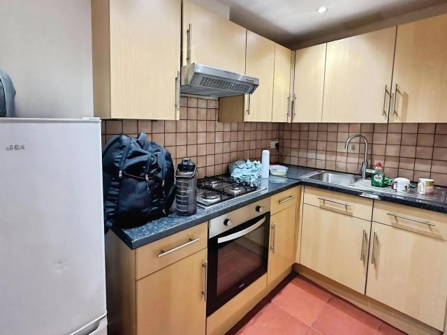 Apartment at Kenton Road, Greater London