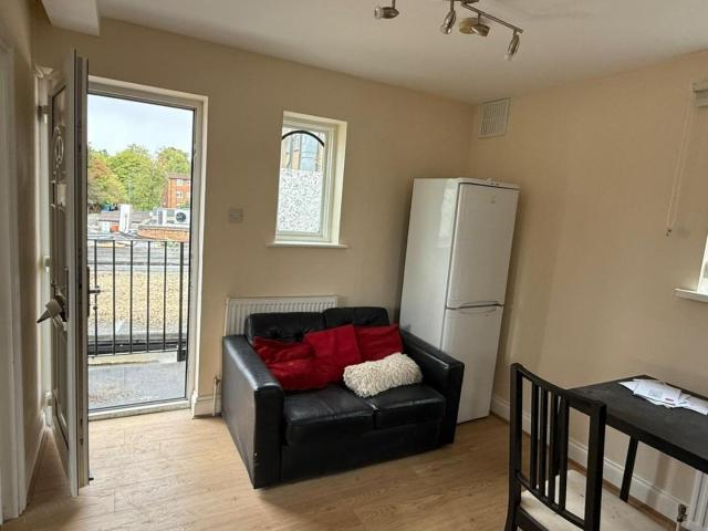 Apartment at Kenton Road, Greater London