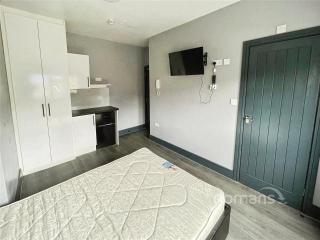 Apartment at Kentwood Hill, Reading