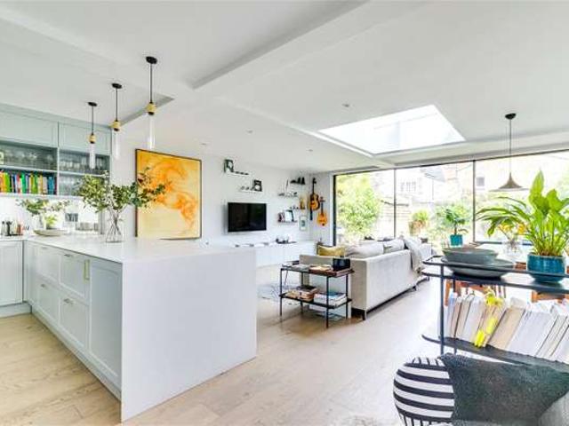 Apartment at Kenyon Street, Greater London