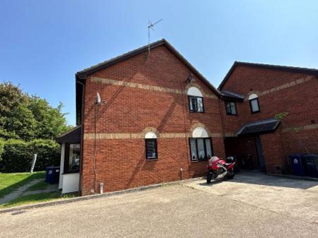Apartment at Kestrel Close, Huntingdonshire