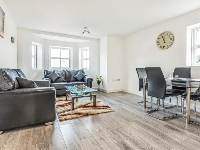 Apartment at Kitchener Road, High Wycombe
