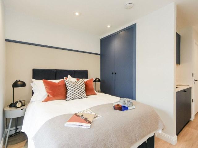 Apartment at Kilburn High Road, Greater London