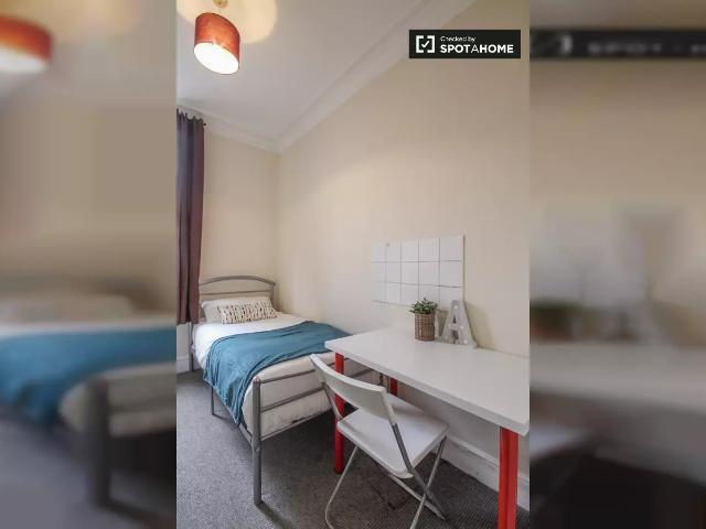 Apartment at Kilburn High Road, Greater London