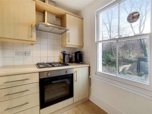 Apartment at Kilburn Park Road, City of Westminster