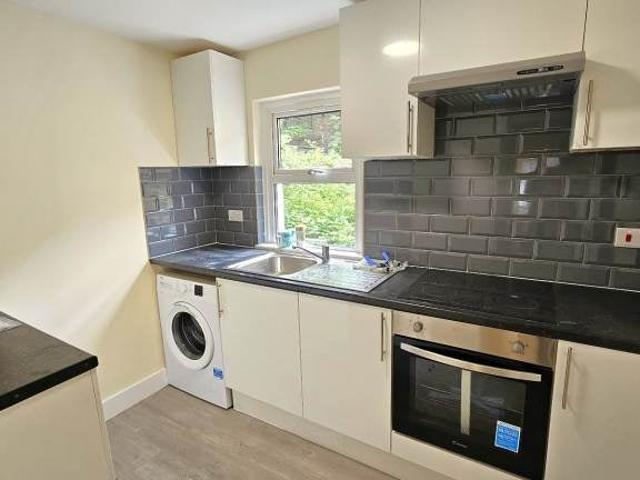 Apartment at Kilburn Park Road, City of Westminster