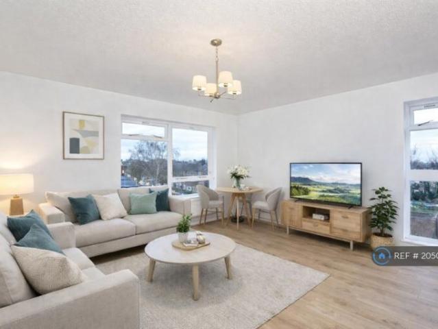 Apartment at Kilmorie Road, Greater London