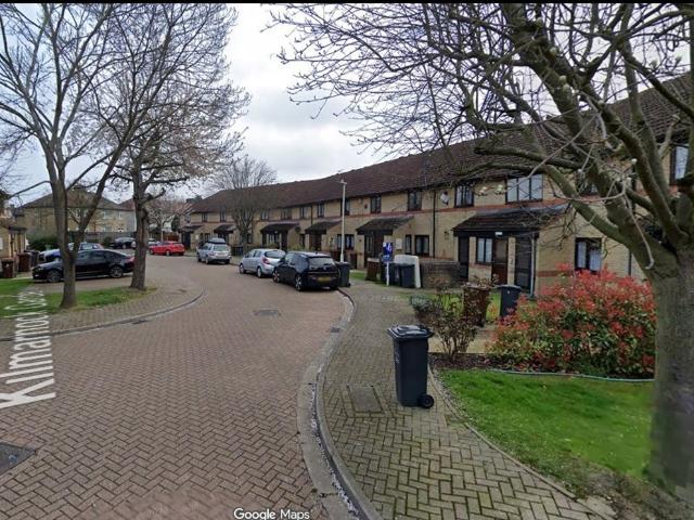 Apartment at Kilmarnock Gardens, Greater London