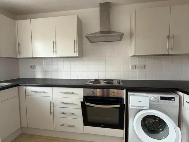 Apartment at Kilmington Close, Winkfield