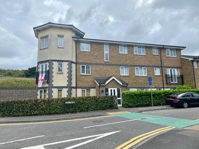 Apartment at Kiln Way, Dunstable