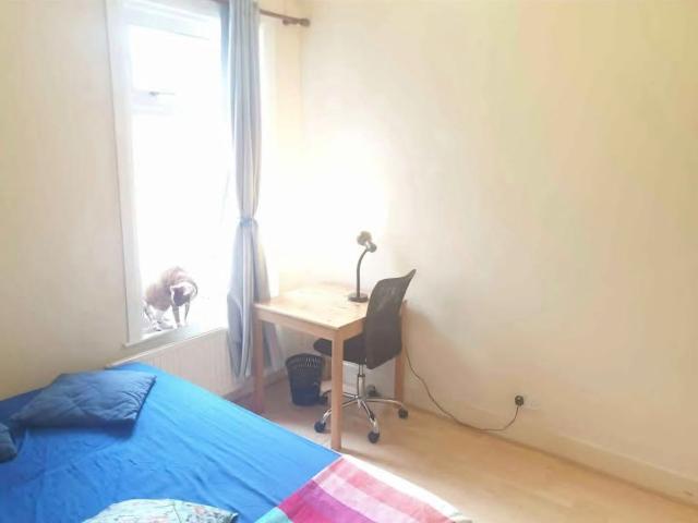 Apartment at Kimberley Gardens, Greater London