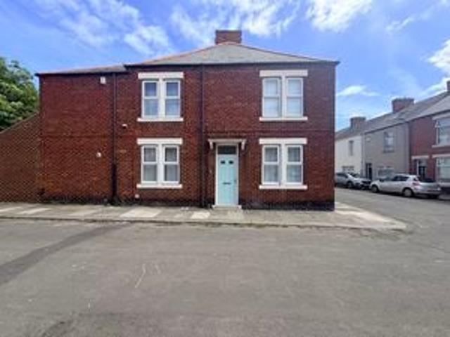Apartment at Kimberley Street, Newsham