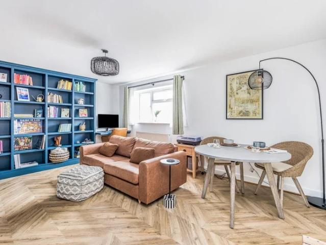 Apartment at Kimbridge Road, Chichester