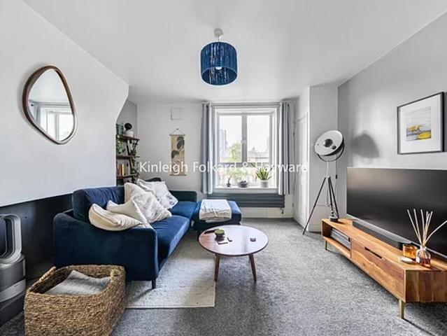 Apartment at King and Queen Street, Greater London