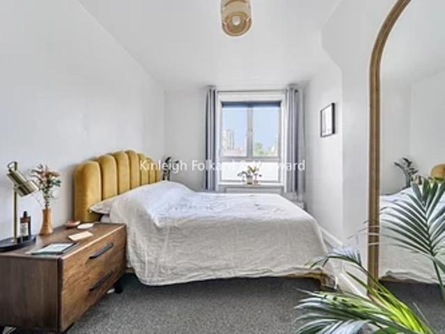 Apartment at King and Queen Street, Greater London