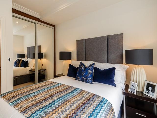 Apartment at King Charles I Island, City of Westminster