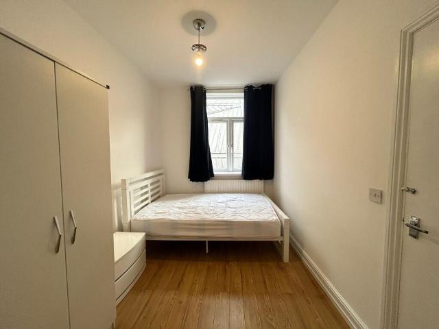 Apartment at King Charles I Island, City of Westminster