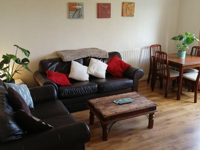 Apartment at King Edward Crescent, Leeds