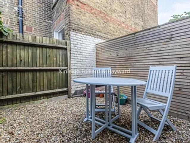 Apartment at King George Mews, Greater London