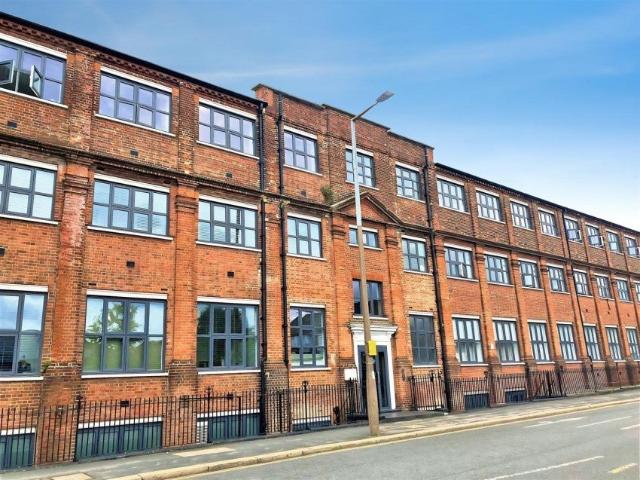 Apartment at King George's Avenue, Watford
