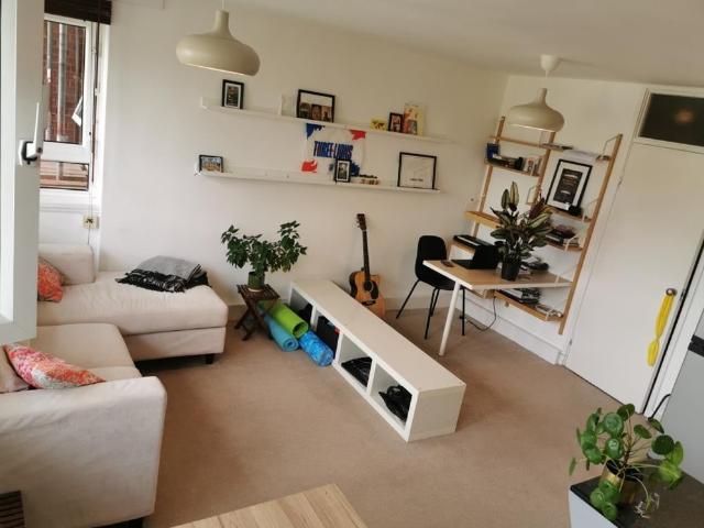 Apartment at King Henry's Road, Greater London