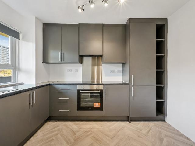 Apartment at King Square, Greater London