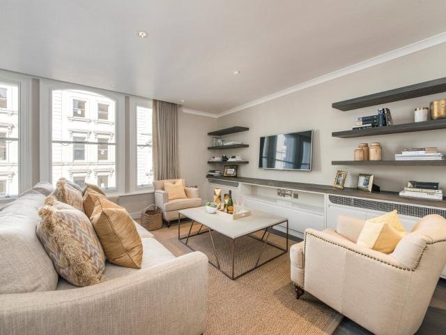 Apartment at King Street, City of Westminster