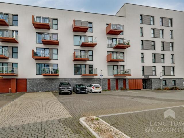 Apartment at Kingdom Street, Plymouth