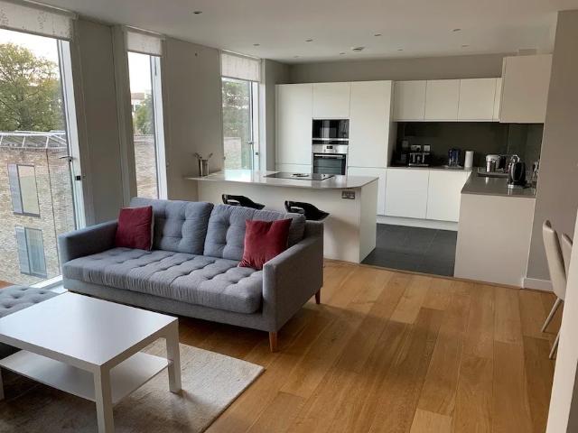 Apartment at Kingfisher Way, Cambridge