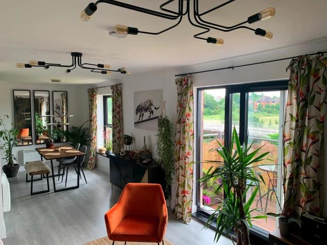 Apartment at Kingfisher Close, Warwick