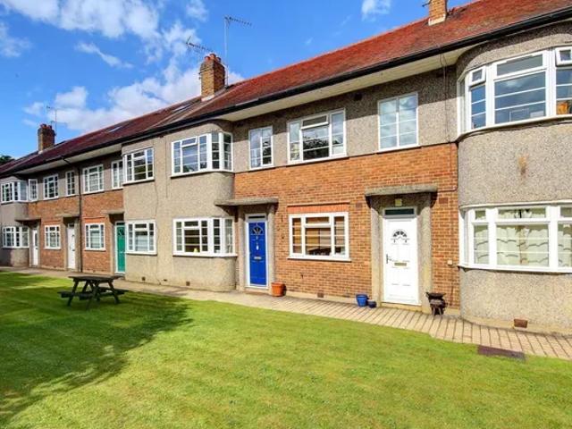 Apartment at Kingston Lane, Greater London