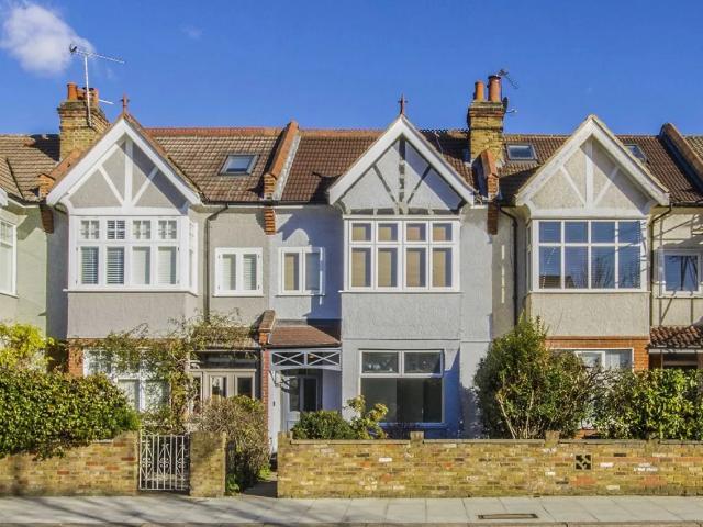 Apartment at Kingston Road, Greater London