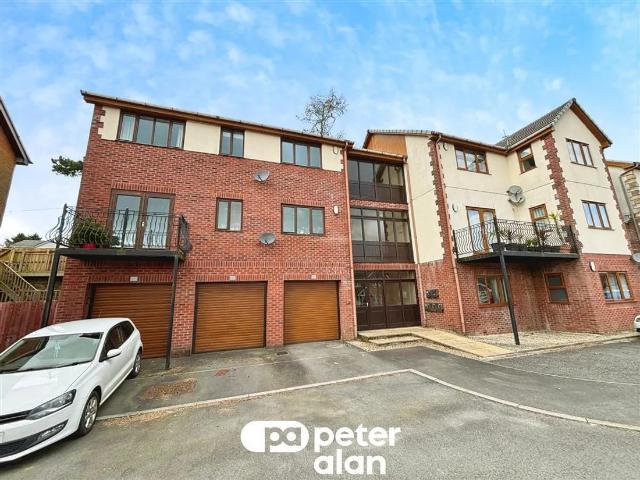 Apartment at Kingswood Close, Hengoed