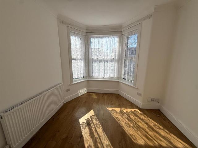 Apartment at Kingswood Road, Greater London