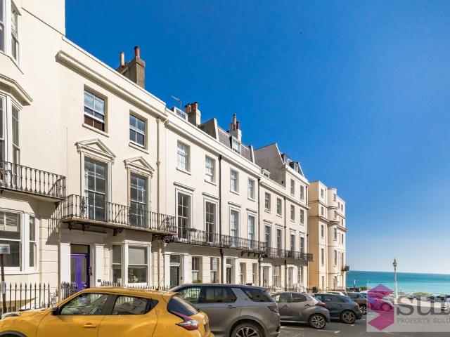 Apartment at Kings Cliff, Brighton