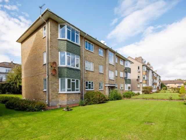 Apartment at Kings Lynn Drive, Glasgow