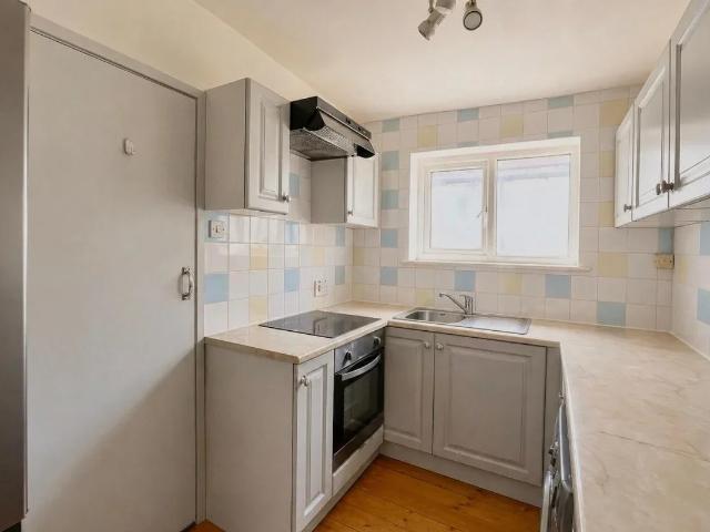 Apartment at King's Road, Cardiff